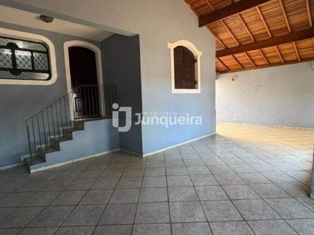 Casa residencial à venda em Piracicaba Jardim Algodoal | 2 dormitórios, 1 banheiro e 3 vagas
