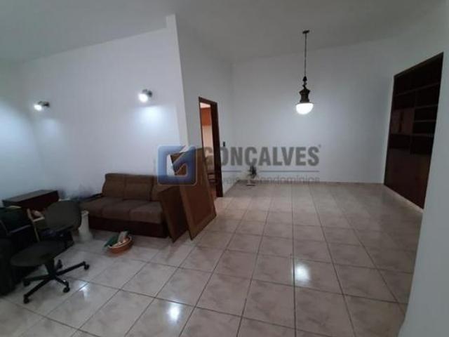 Casa residencial à venda em Planalto, São Bernardo do Campo – 2 quartos, 1 suíte, 6 vagas