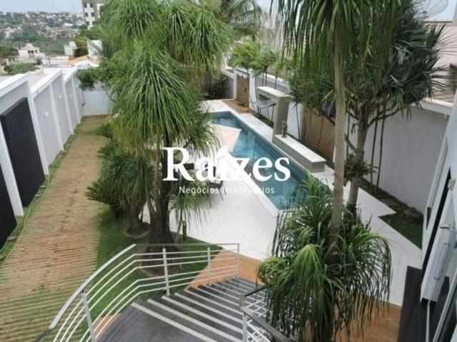 Casa Residencial à venda em Uberlândia Jardim Colina com 4 vagas, Área privativa 626 m² e Varanda