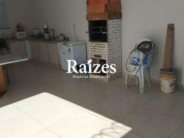 Casa Residencial à venda em Uberlândia no Bairro Osvaldo Rezende com 83m²