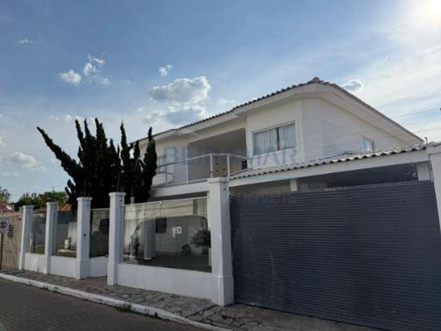Casa Residencial à Venda em Vicente Pires, Brasília Oportunidade única