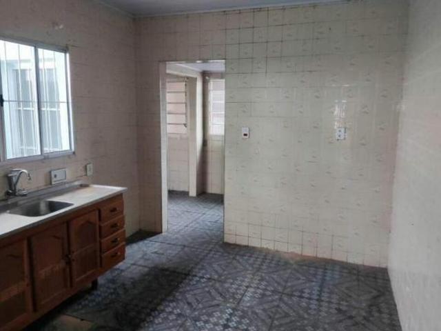 Casa residencial à venda em Vila Alzira Santo André – 2 quartos, 3 vagas, financiamento
