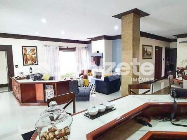 Casa Residencial à Venda em Vila Bastos, Santo André – 384 m² úteis, 674 m² de terreno