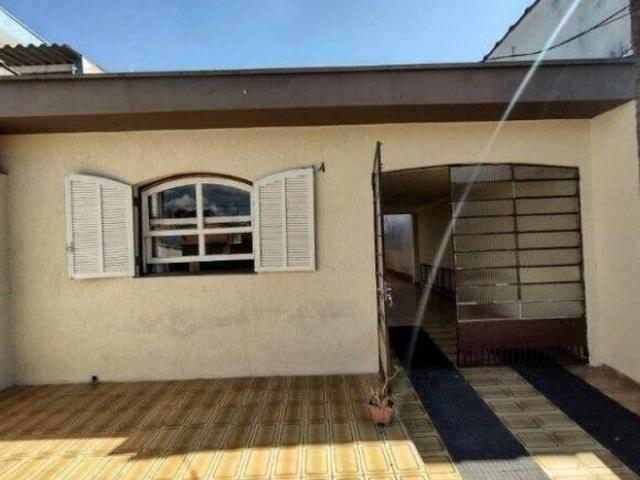 Casa Residencial à Venda em Vila Pires, Santo André – 2 Quartos, 4 Vagas