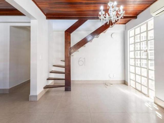 CASA A VENDA NO GUARÁ I – 4 QUARTOS, PISCINA E VARANDA GOURMET COM HABITE SE