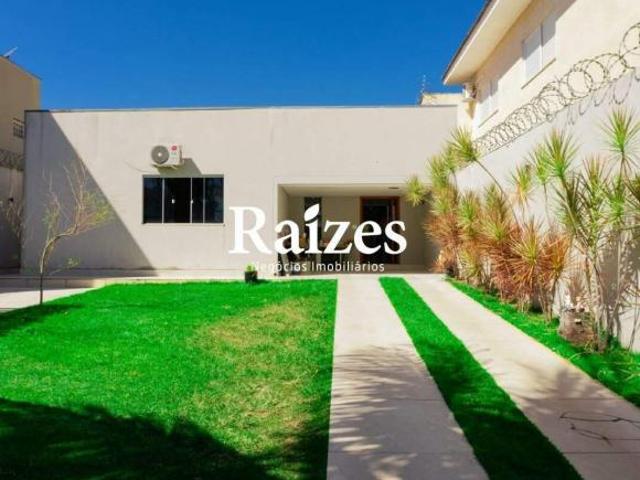 Casa residencial à venda no Karaíba com 3 quartos, sendo 1 suíte, 161 m²
