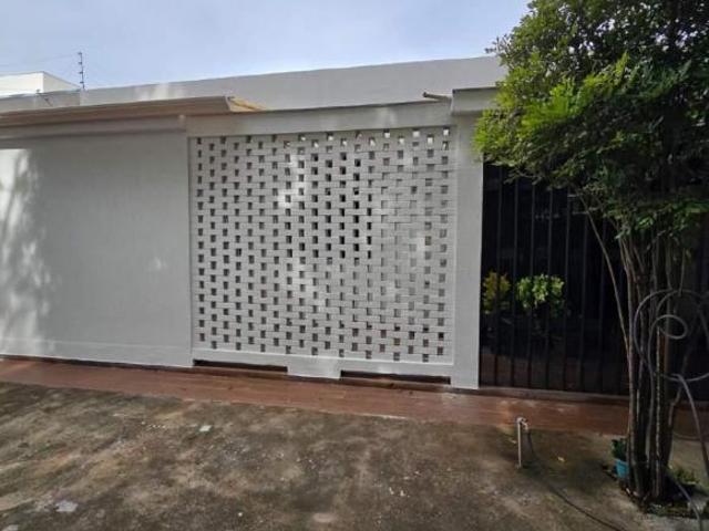 Casa residencial à venda na Asa Sul, Brasília 100m² | R$ 1.300.000