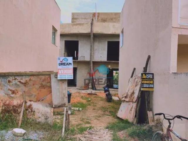 Casa com 2 dormitórios à venda, 88 m² por R$ 280.000,00 Serramar Rio das Ostras/RJ