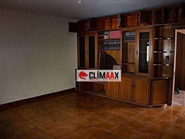 Casa em Vila Pereira Cerca com 310m² de terreno, 4 dorm. e 5 vagas São Paulo