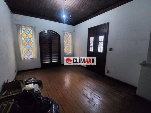 Casa em Vila Pompeia com 264m² de terreno, 2 dorm. e 3 vagas Zona Oeste SP