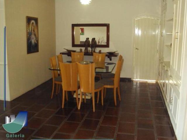 Casa Residencial com 4 quartos à venda, 593m² Ribeirânia