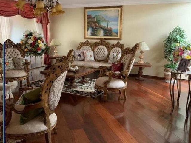 Casa Residencial com 4 quartos para alugar, 656m² Ribeirânia