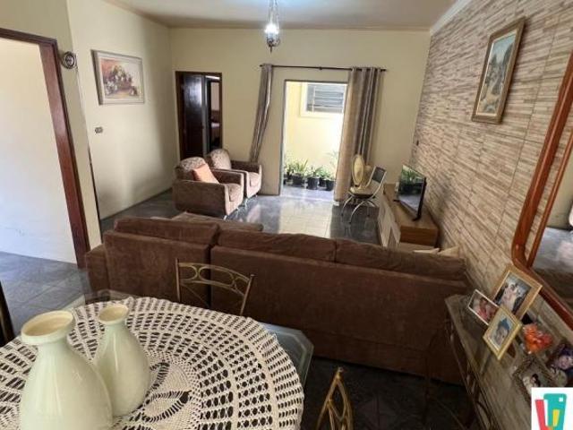 CASA RESIDENCIAL COM 03 QUARTOS À VENDA NA VILA GUARANI, JUNDIAÍ SP!