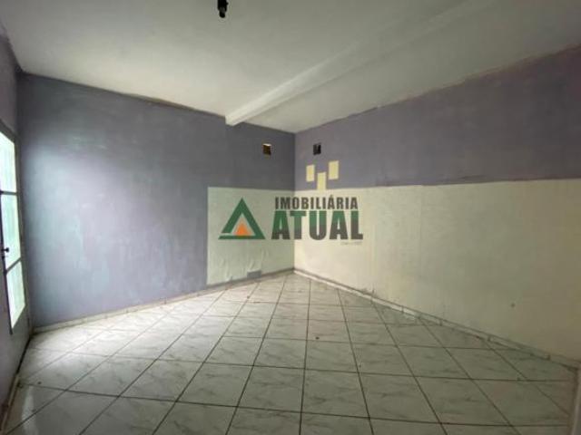 Casa residencial com 03 quartos sendo 01 imóvel na região leste de Londrina