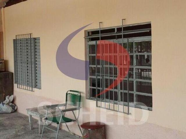 Casa residencial com 2 dormitorios na Av Atlanitca Opção Comercial
