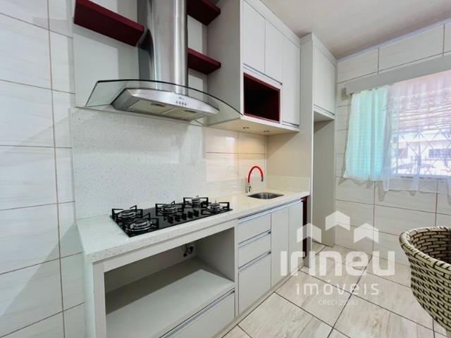 Casa residencial com 2 quartos e cozinha com móveis sob medida no Aventureiro!