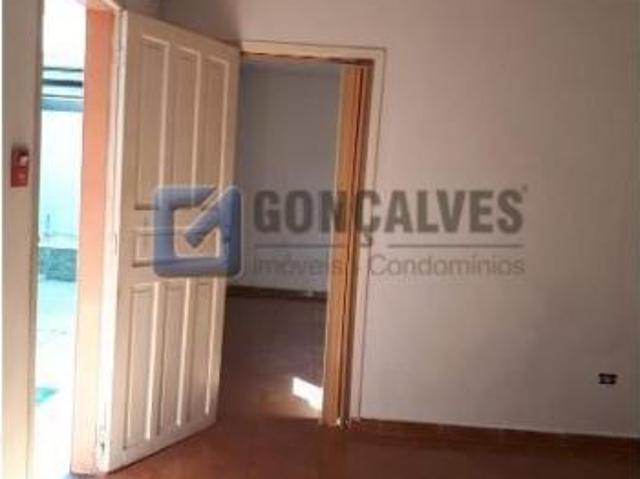 Casa residencial com 2 quartos em São Caetano do Sul – 4 vagas, quintal