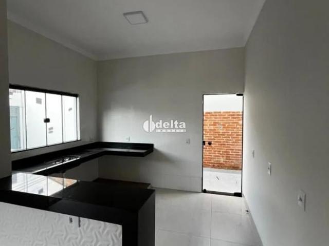 Casa residencial com 2 quartos sendo 1 suíte disponível para venda no bairro Jardim Europa em Uberlâ