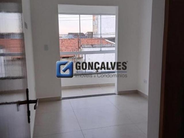 Casa residencial com 2 suítes e quintal em Jardim Ipanema, Santo André