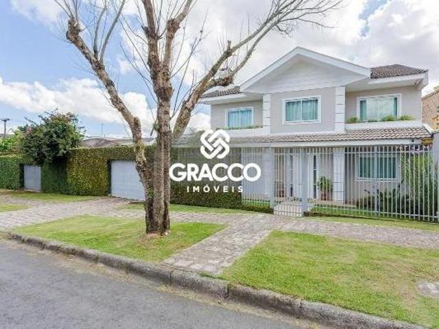 Casa Residencial com 3 Dormitórios e 4 Vagas à venda no Água Verde Curitiba PR