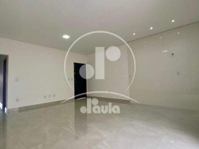 Casa Residencial com 3 Dormitórios, 2 Vagas e Financiamento Disponível em Parque João Ramalho, Santo