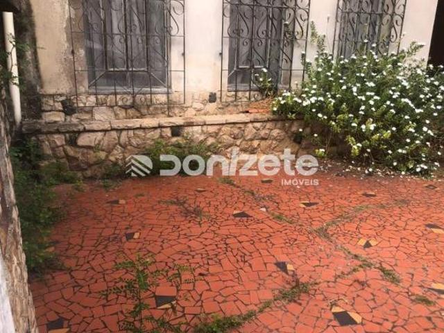Casa Residencial com 3 Quartos, 3 Vagas e Financiamento em Santa Teresinha, Santo André