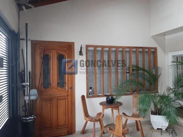 Casa Residencial com 3 Quartos, 2 Vagas — Jordanópolis, SBC | R$ 825.000