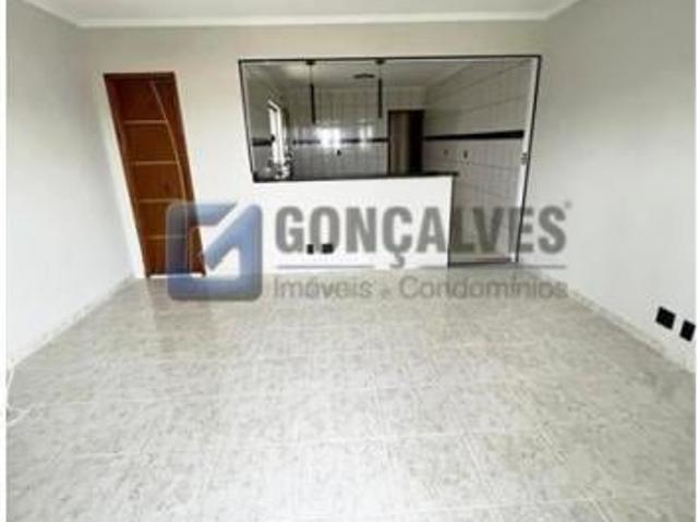 Casa residencial com 3 quartos em Jardim Olinda, Mauá – 2 vagas e quintal