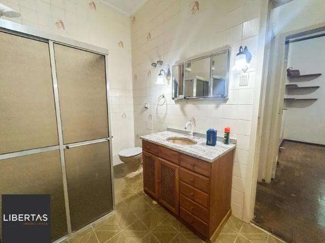 Casa Residencial com 3 Quartos, sendo 1 suíte e 3 Banheiros, no Bairro Santa Ter