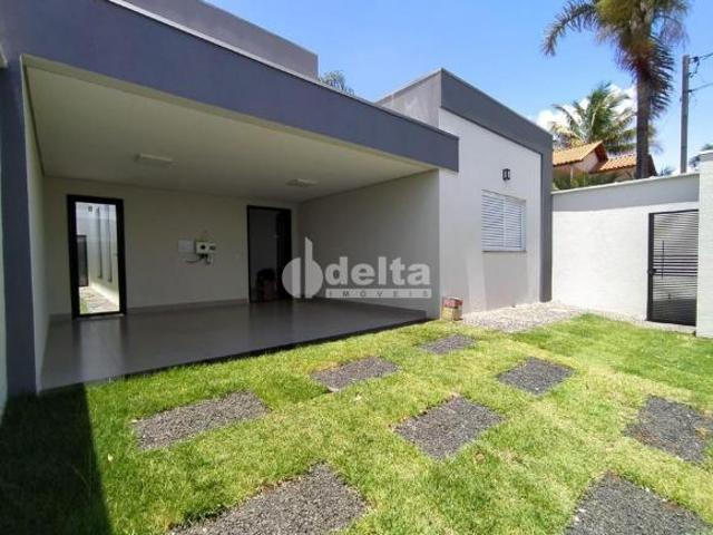 Casa residencial com 3 quartos sendo 1 suíte, disponível para locação e venda no bairro Granada em U