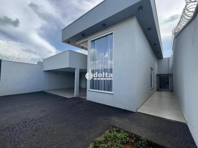 Casa residencial com 3 quartos sendo 1 suíte disponível para locação e venda no bairro Jardim Inconf