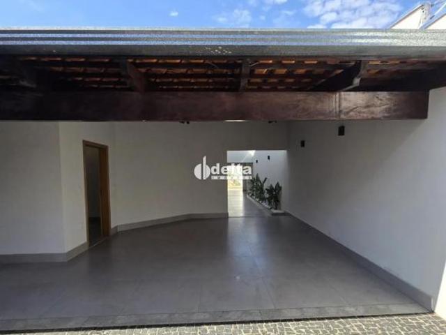 Casa residencial com 3 quartos sendo 1 suíte disponível para venda e locação no bairro Jardim Europa