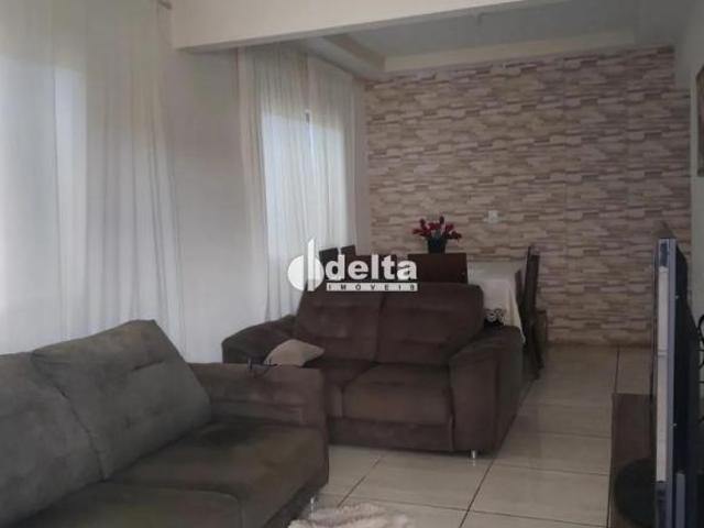Casa residencial com 3 quartos sendo 1 suíte disponível para venda no bairro Luizote de Freitas em U