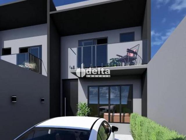 Casa residencial com 3 quartos sendo 1 suíte disponível para venda no bairro Santa Rosa em Uberlândi