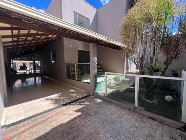 Casa Residencial com piscina à Venda – Bairro Santa Marta | Divinópolis/MG
