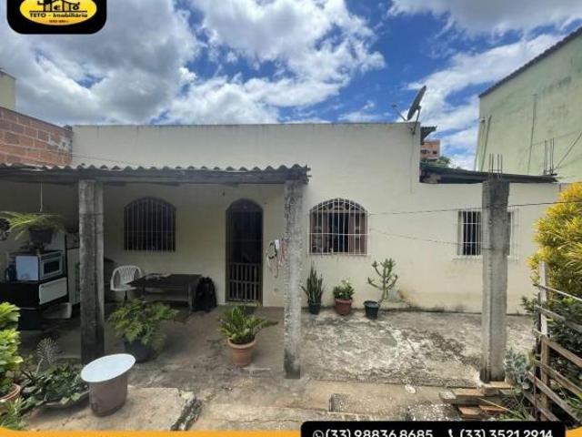 Casa residencial com quintal à venda no Bairro Concórdia
