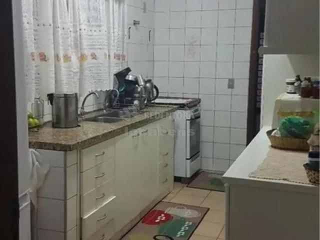 Casa Residencial com Salão Comercial para Venda 4 Dormitórios / Vila Falavina