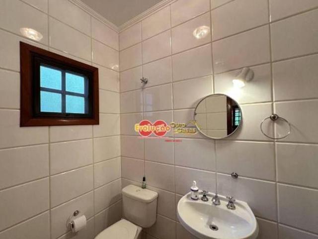 Casa Residencial / Condomínio Capela do Barreiro