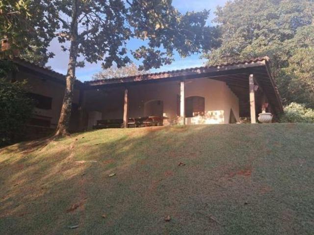 Casa Residencial / Condomínio Capela do Barreiro
