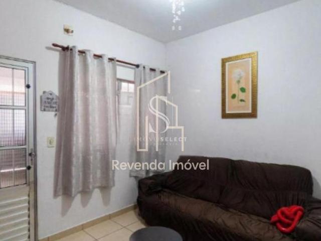 CASA RESIDENCIAL DE 200M² POSSUI 4 DORMITÓRIOS, 3 BANHEIROS E 2 VAGAS,À VENDA NA REGIÃO DO JABAQUARA