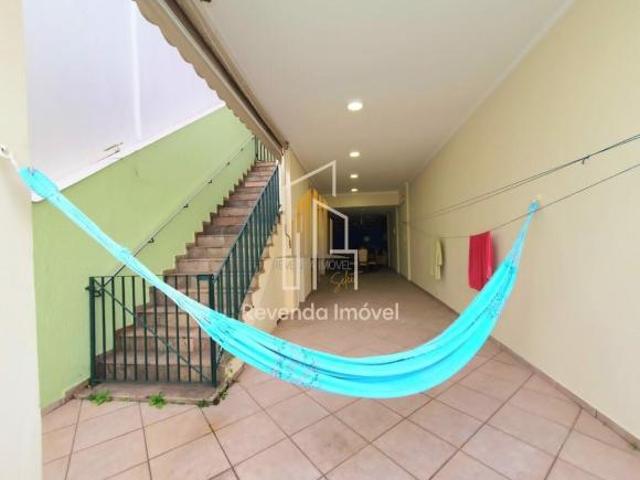 CASA RESIDENCIAL DE 350M² POSSUINDO 4 DORMITÓRIOS, 4 BANHEIROS E 1 VAGA Á VENDA NA REGIÃO DA LAPA