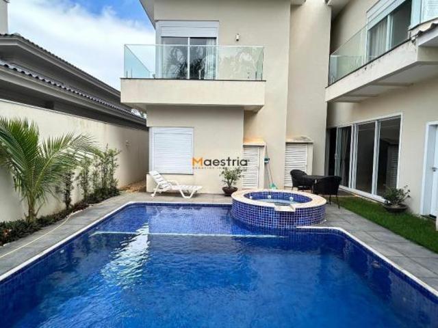 Casa residencial de 4 suítes com piscina, condomínio Porto Seguro Sorriso/MT, 3 vagas, aceita fina