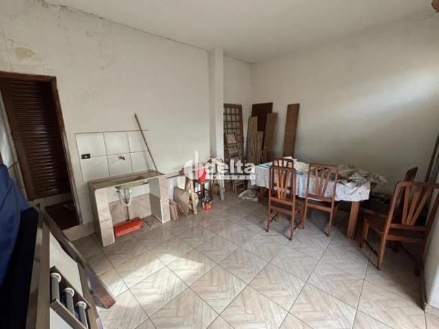 Casa residencial disponível para Venda no bairro Bom Jesus em Uberlândia MG