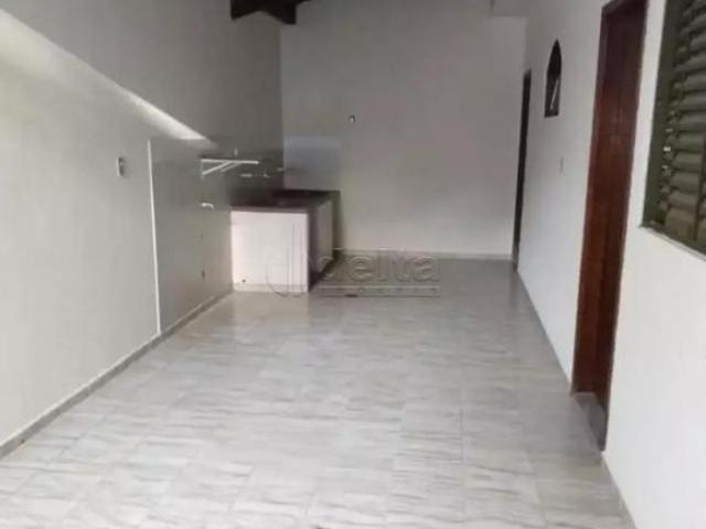 Casa residencial disponível para venda no bairro Saraiva em Uberlândia MG