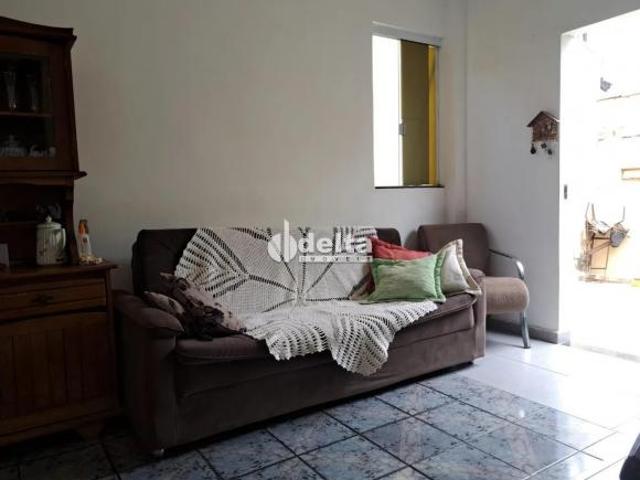 Casa residencial disponível para venda no bairro Pacaembu em Uberlândia MG