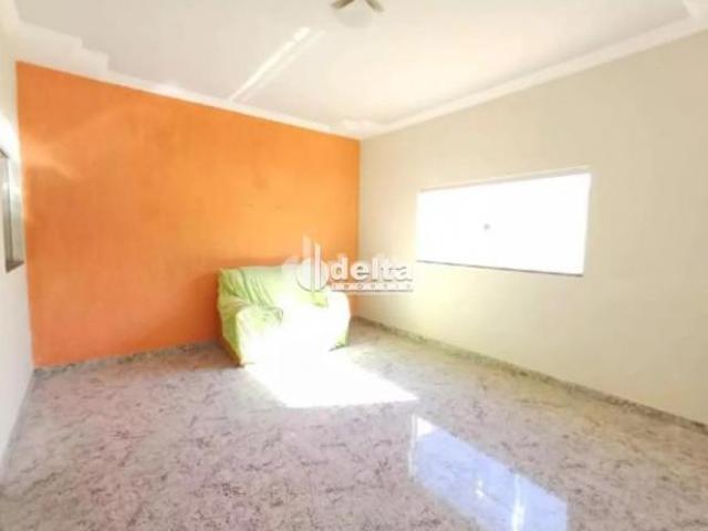 Casa residencial disponível para venda no bairro Pampulha em Uberlândia MG