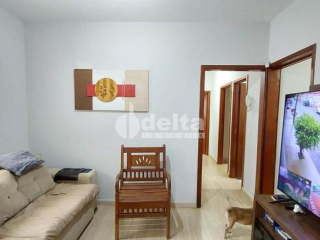 Casa residencial disponível para venda no bairro Taiman em Uberlândia MG