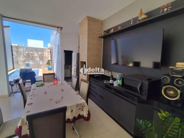Casa residencial disponível para locação no bairro Jardim Inconfidência em Uberlândia MG