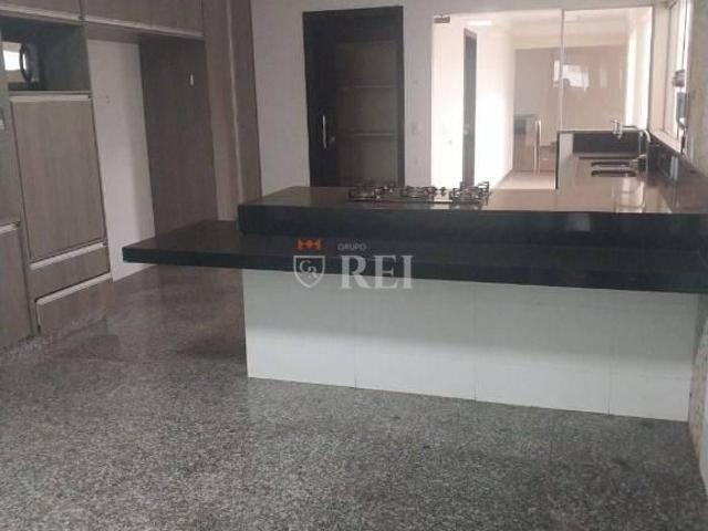 CASA RESIDENCIAL DISPONÍVEL PARA LOCAÇÃO R$13.000,00