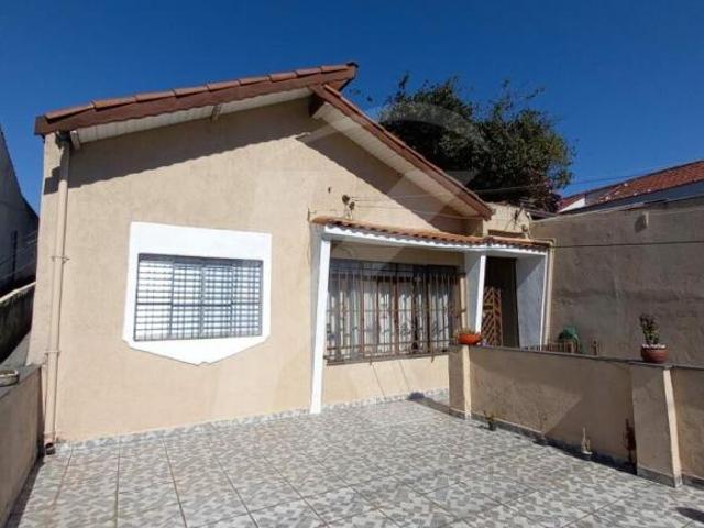 Casa Residencial, excelente perfil comercial com salão